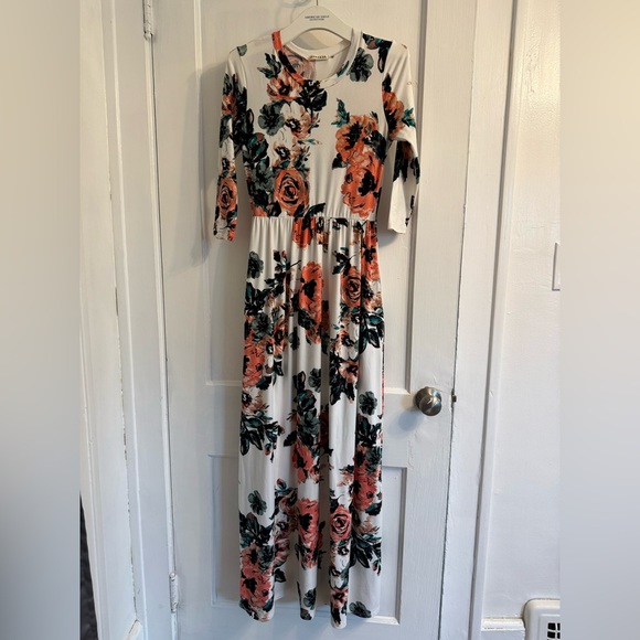 JessaKae | Dresses | Jessakae White Floral Maxi Dress | Poshmark